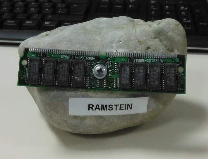 Fundraiser by Garrett Jellison : pc blew up, help pls