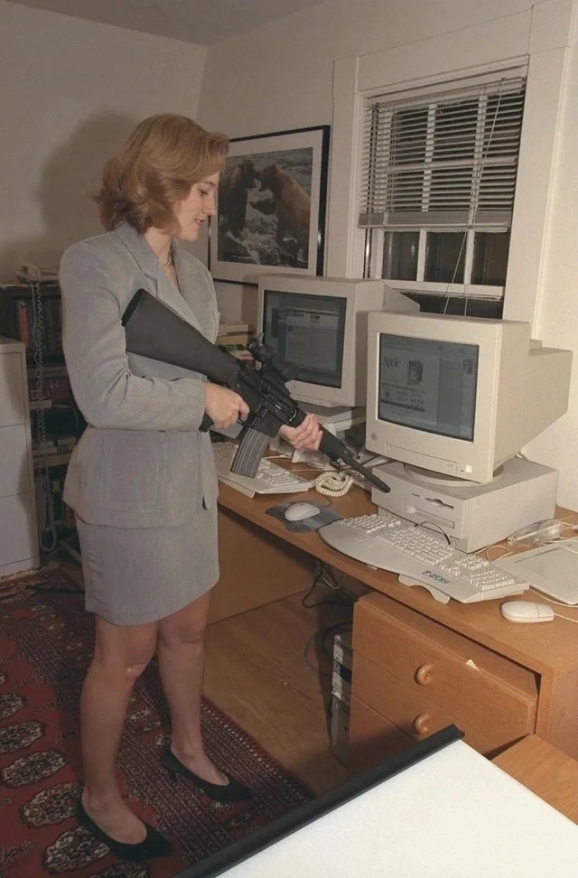 Fundraiser by Garrett Jellison : pc blew up, help pls