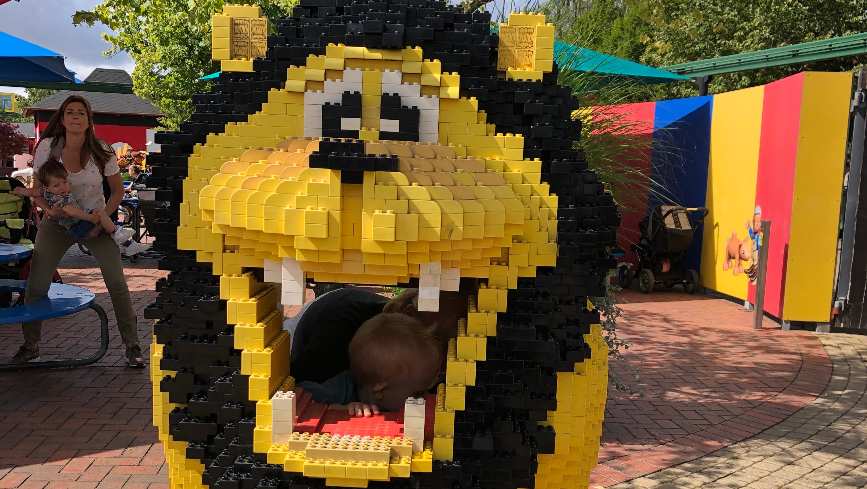 Fundraiser by Britta Pedersen : Køb af årskort til Legoland og Givskud ...