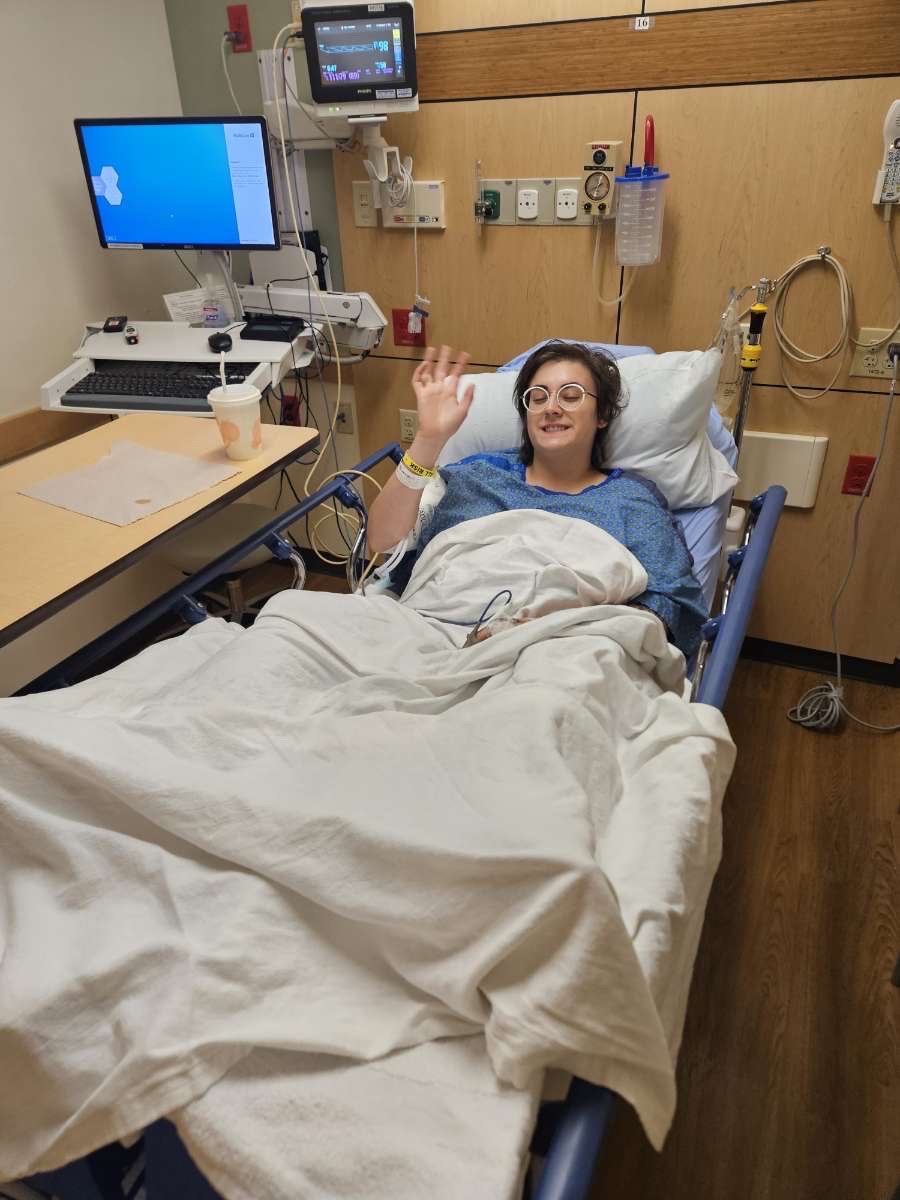 Fundraiser by Shea Schenderline : Broke both my ankles PLEASE HELP!!