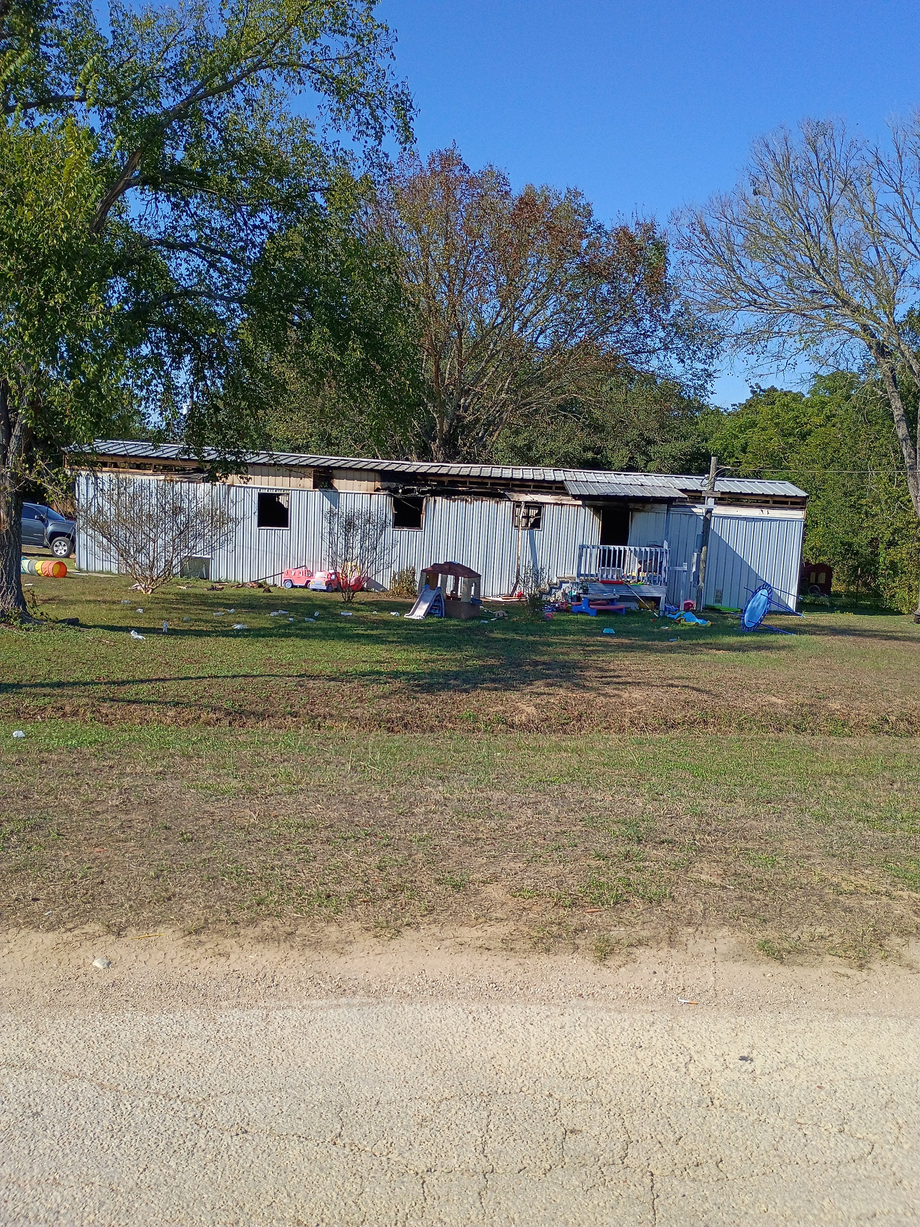 Fundraiser By Mary A Rivera Help Kelsi Owens Rebuild After House Fire