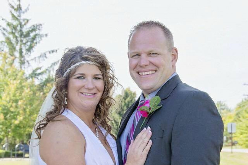 Fundraiser for Anthony Lund by Michele Yoder : Support the Dawn Lund Family