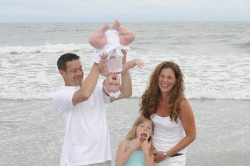 Fundraiser for Krisy Erie by Jennifer Latta Sharon : Help the Erie Family