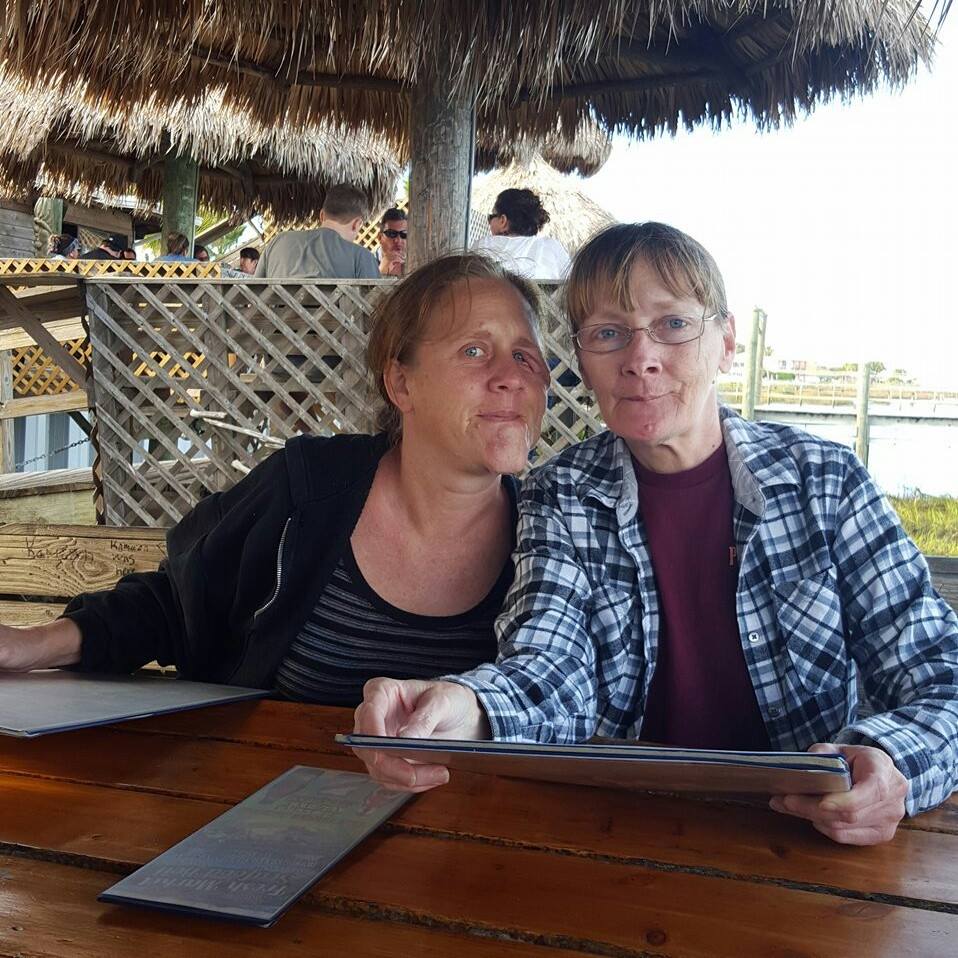 Fundraiser for Lori Rains by Jennifer Santilli : Help save Lori's life!!!!