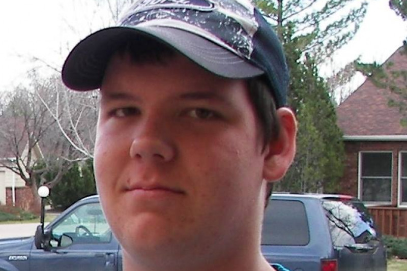 Fundraiser for Amanda Nix by Steve Neave : Adam's Funeral Expenses