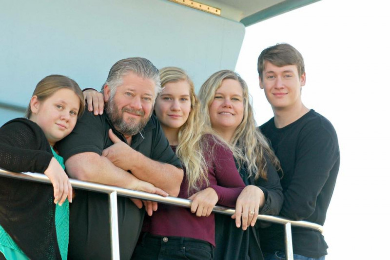 Fundraiser for Dana Stump by Michele Moncure : The Stump Family