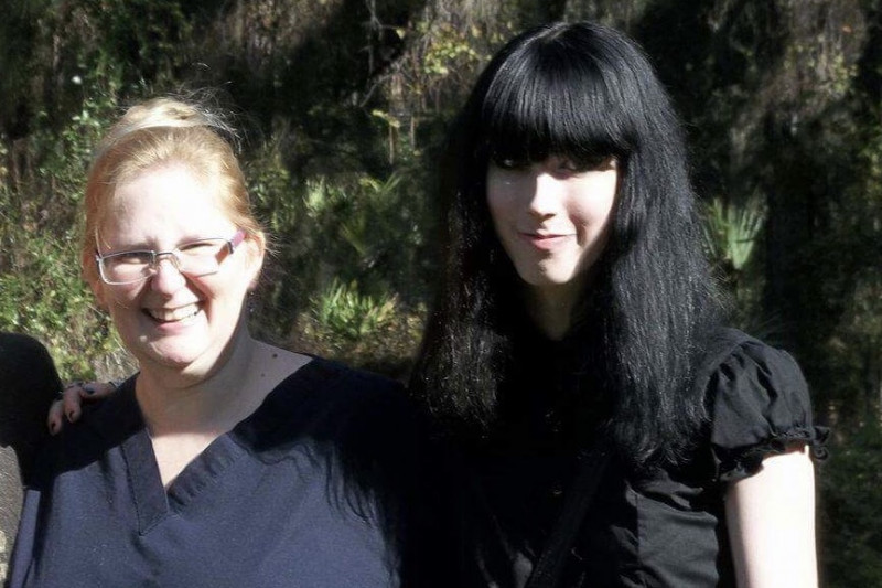 Fundraiser for Laura Leaf by Maria Lockhart : Funeral Costs for The ...