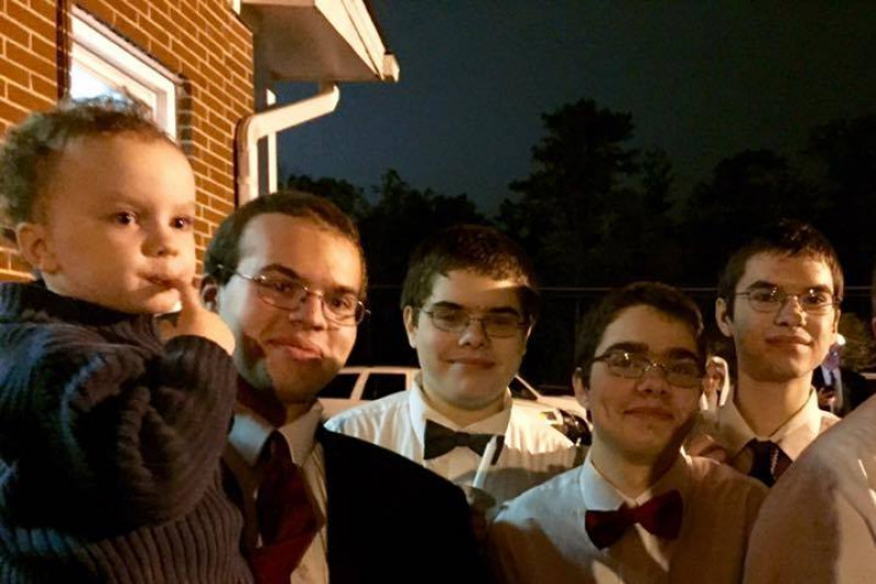 Fundraiser for Jennifer Stump by Rick Stump : The Stump Family Rescue