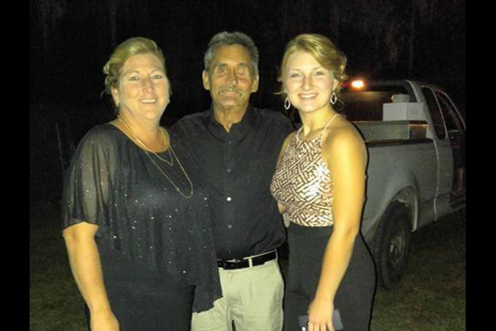 Fundraiser for Lisa Parrott by Penny Brian Hendrix : Help Lisa lay her ...