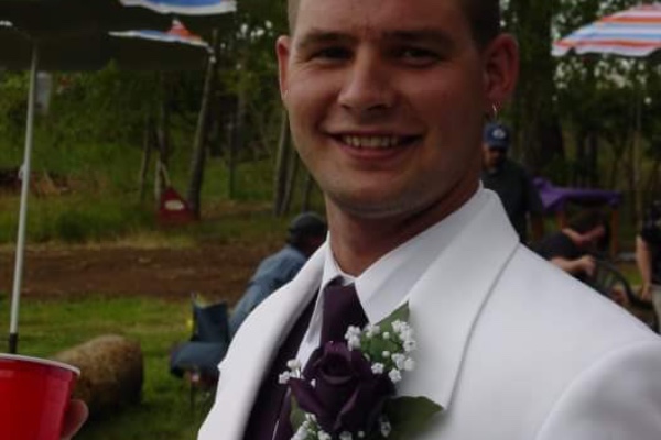 Fundraiser for Roy Pike by Deanna Hopper : Eric Knepp funeral expenses