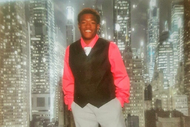 Fundraiser by Chris Finley : Ceariaco Dixon - Edison High School