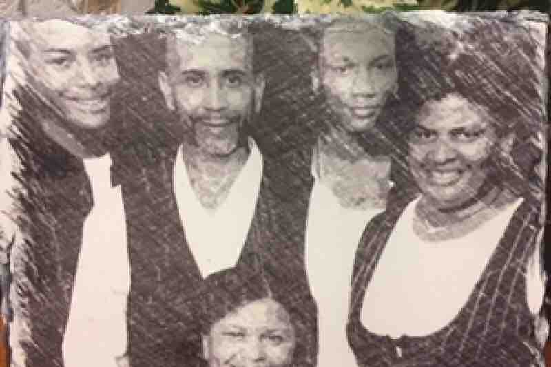 Fundraiser for Rochelle Gray by Vicki Reeves : The Gray family