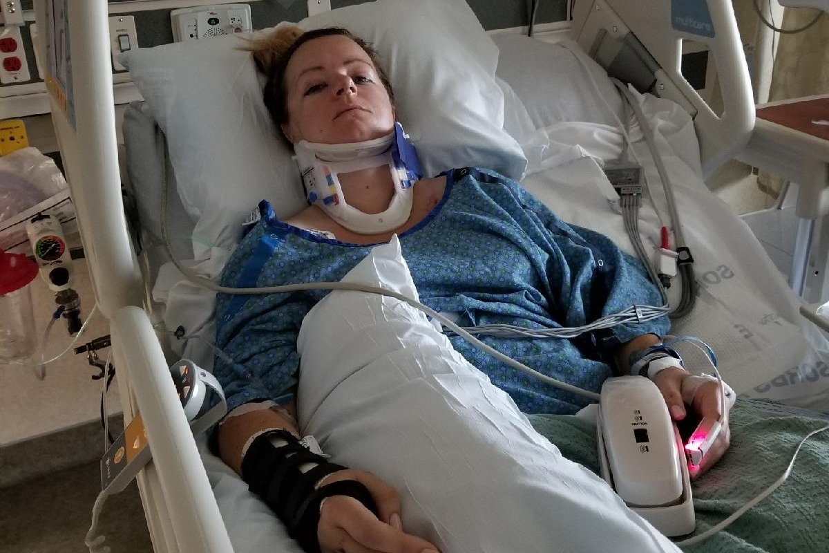 Fundraiser for Una Schade by Julie Burt : Una Schade