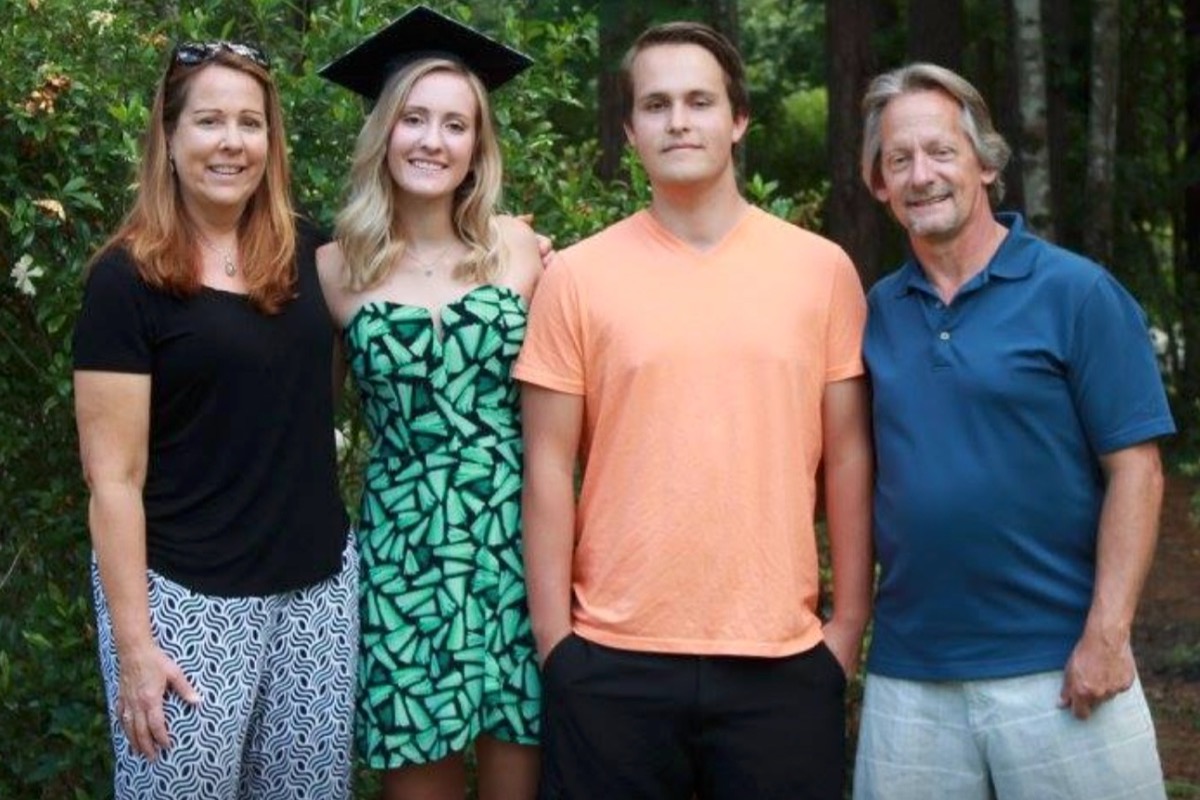 Fundraiser for Allison Bender by Deanna Maria : Bender Family Flood ...