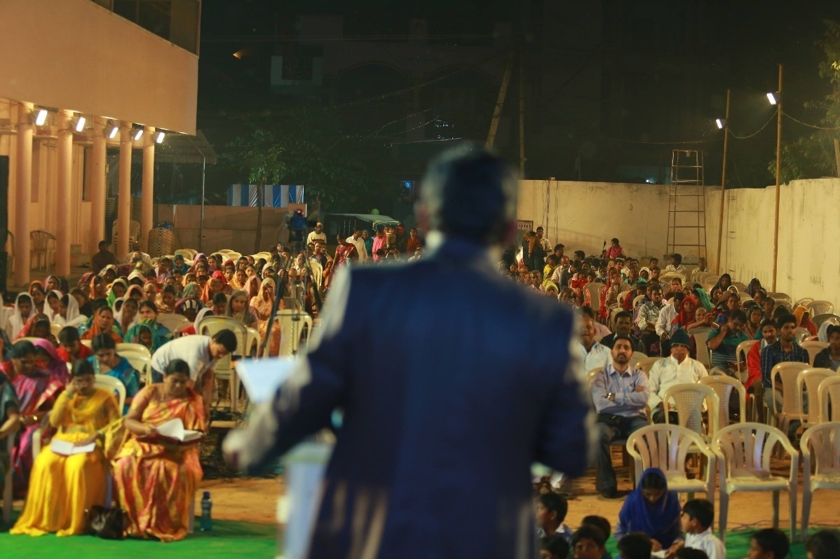 Fundraiser by Matthew Lee Smith : Help Dr. Smith's Mission Trip to India