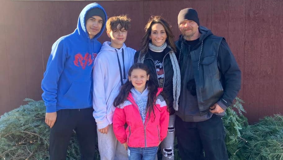 Fundraiser by Mary Rodda : Picking up the Pieces of a shattered Heart