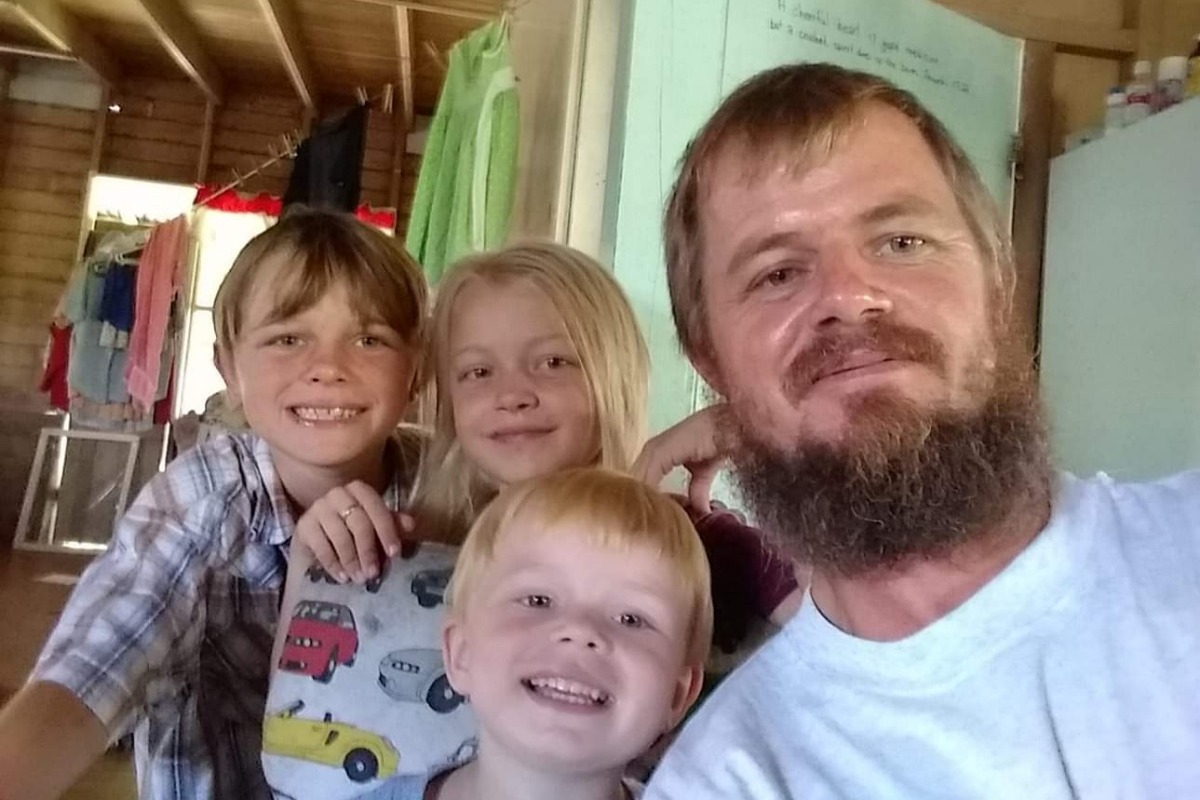 Fundraiser by Mary Hiebert : Raising money for a lawyer to get my kids back