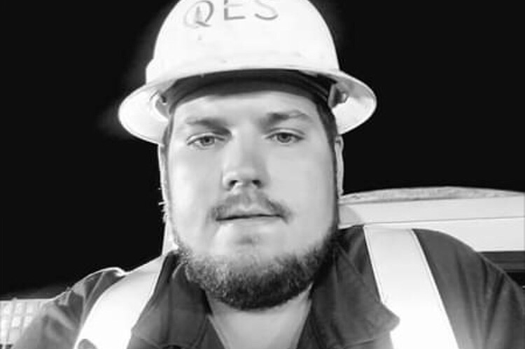 Fundraiser for Rebecca Hallstrom by Dustin Daugherty : Andrew Brown