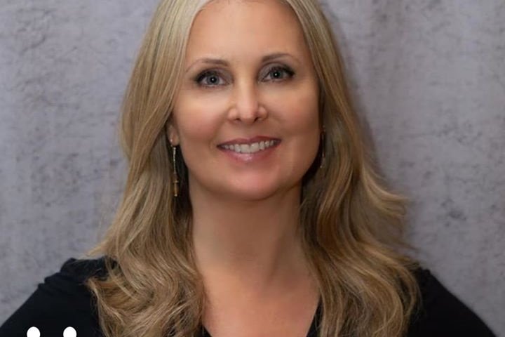 Deborah Fields's Instagram, Twitter & Facebook on IDCrawl