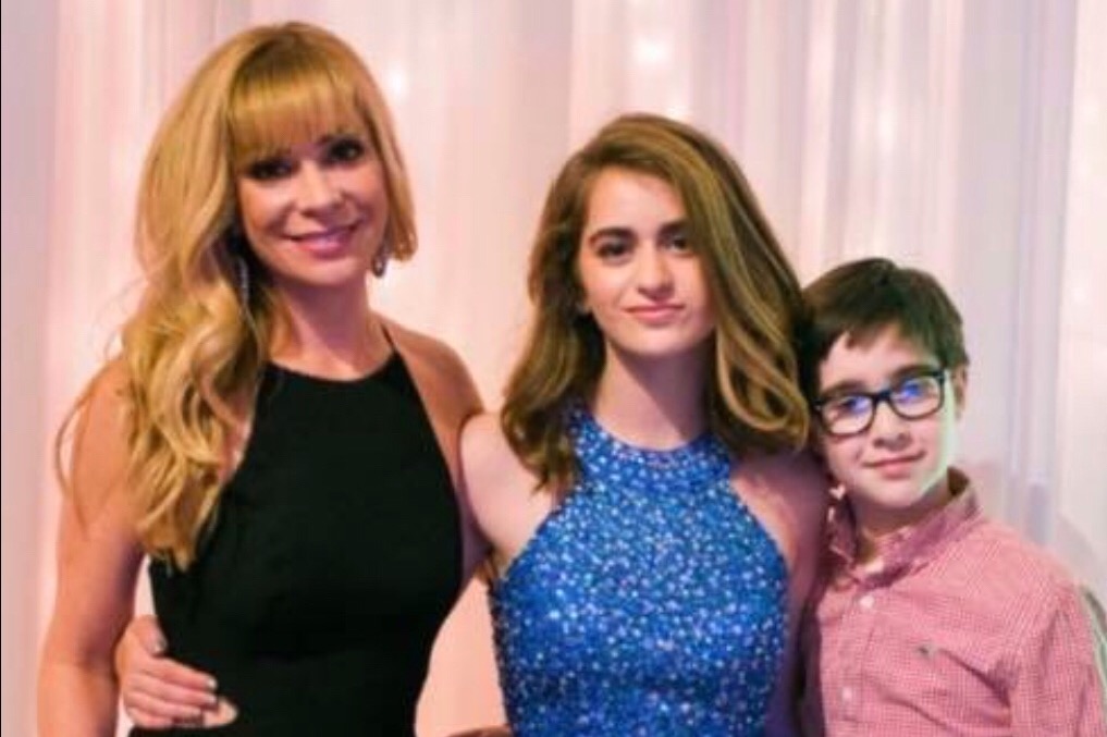 Fundraiser for Alison Summer Feiler by Lauren Greenfield : Love for Alison