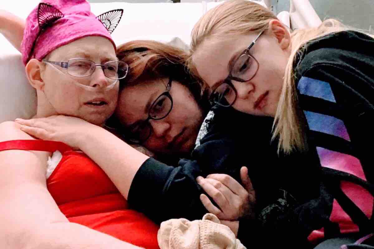 Fundraiser for Ashley Hadfield by Helen Zanca Hadfield : Memorial & End ...