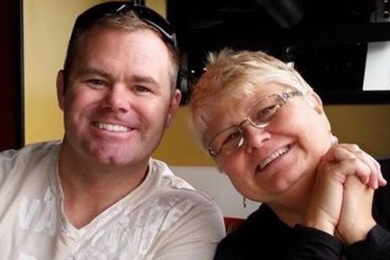 Fundraiser for Iris Senogles by Leah Crossley : Iris needs our help!