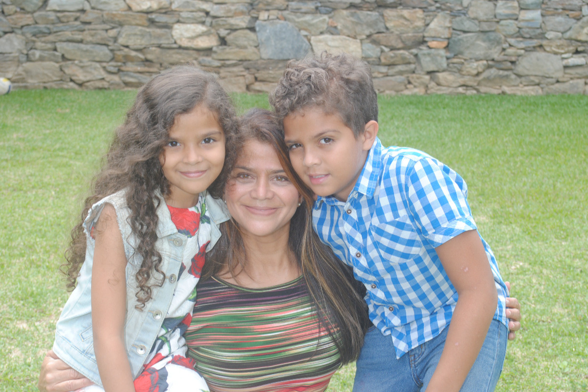 Fundraiser by Corina Gomez : Unidos por Ginette