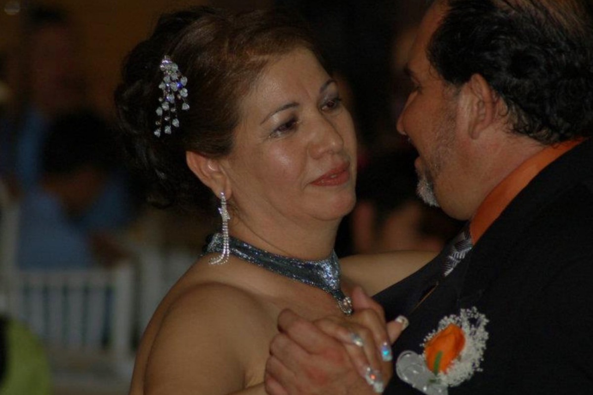 Fundraiser for Antonio De la Mora by Marc Doering : Elsa Mendoza - El ...