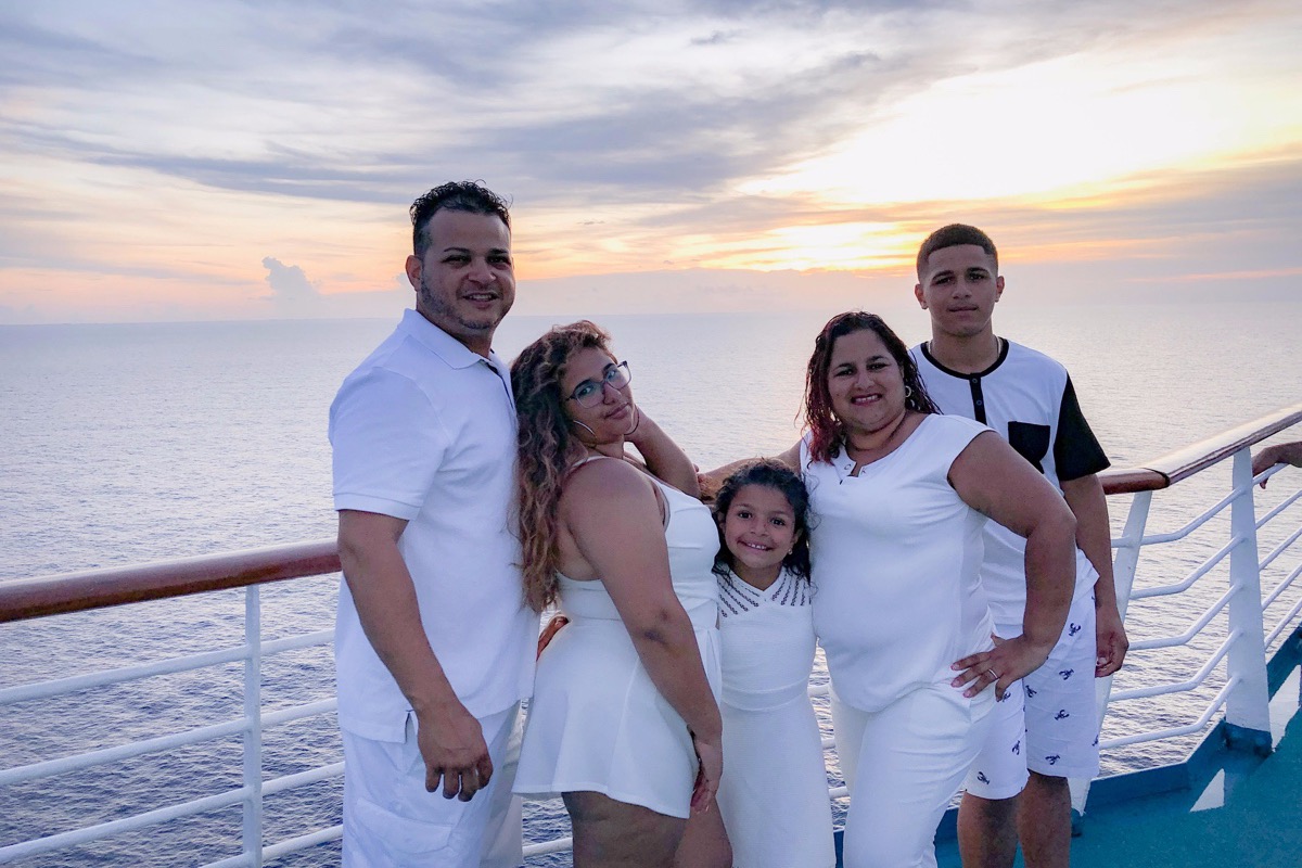Fundraiser for Gladys Abreu by Evelyn Caba-McCray : Familia Abreu Fundraiser for Gladys Abreu by Evelyn Caba-McCray : Familia Abreu