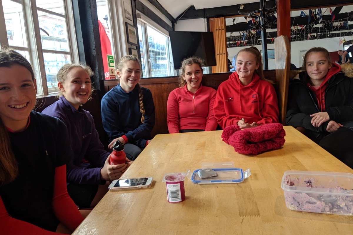 Fundraiser for Vanda Bella by Aoife Montagner : Worthing rowing club ...