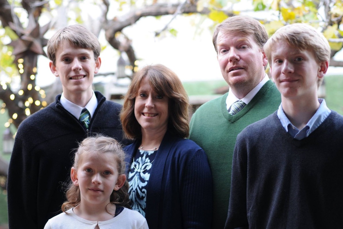 Fundraiser for Mark Kinney by Elizabeth Carson : Caring for the Kinneys