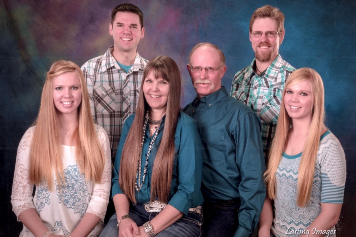 Fundraiser by Sabrina Hallahan : Helping Mom After Dad's Untimely Passing Fundraiser by Sabrina Hallahan : Helping Mom After Dad's Untimely Passing