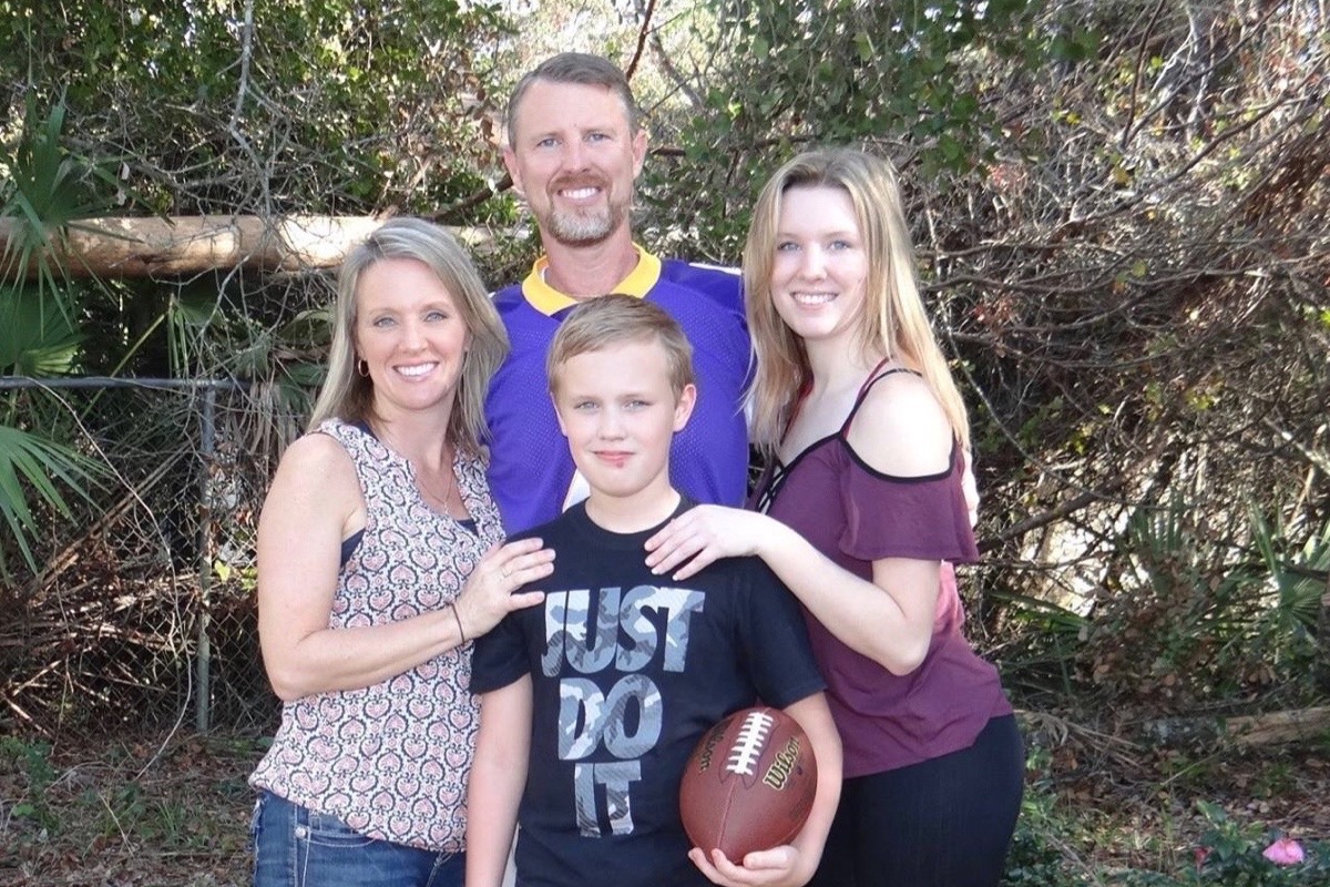 Fundraiser for Julia Burns by Jennifer Ruckert : Support For The Burns ...