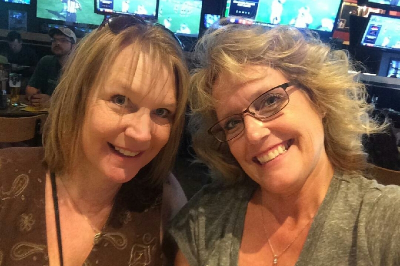 Fundraiser by Cheryl Devine : Family of Linda Mendoza (White)