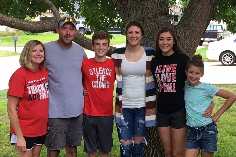 Fundraiser for Lisa Neely by Lorin Howard : Lisa Neely & Children