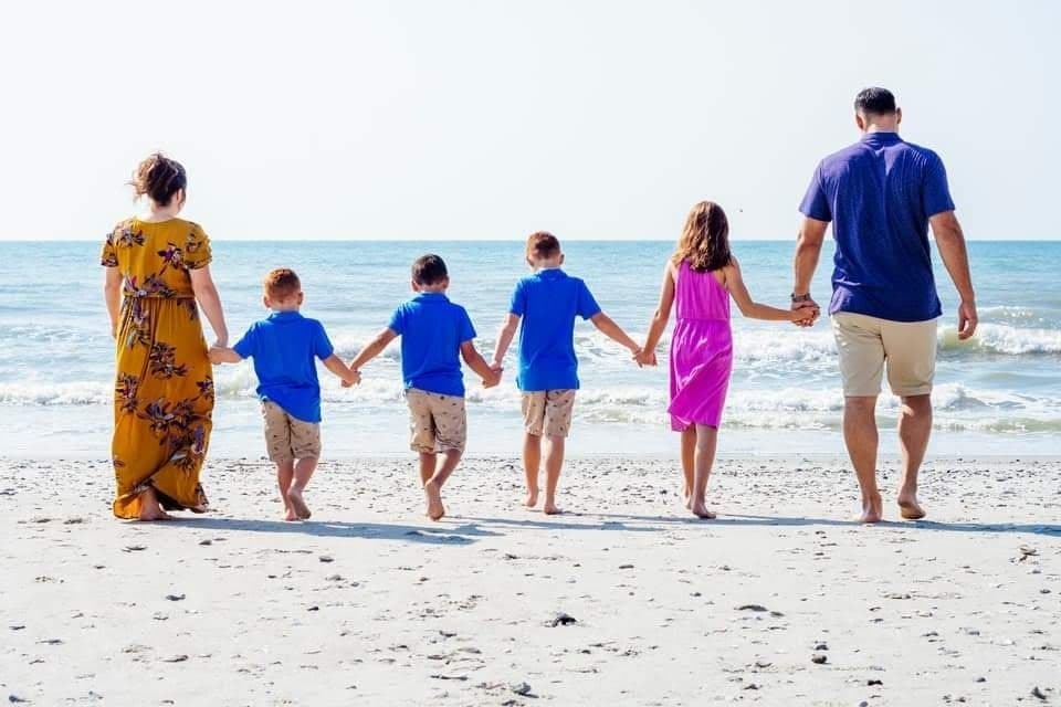 Fundraiser by Chris Behr : Family of Cpt Navas