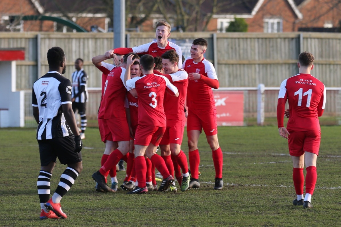 Fundraiser for Roger Neal by Joffy Chinnock : Didcot Town FC