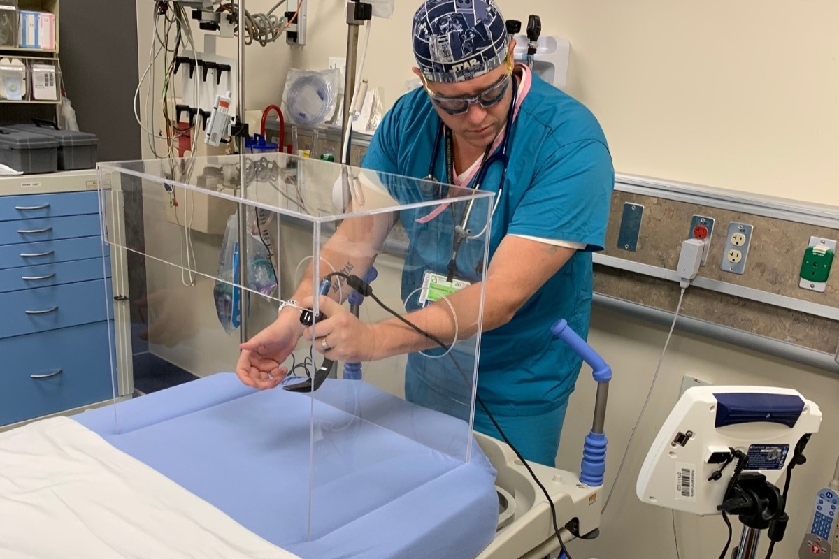 Fundraiser by Benjamin Reeser MD : Intubation Boxes for COVID-19 ...