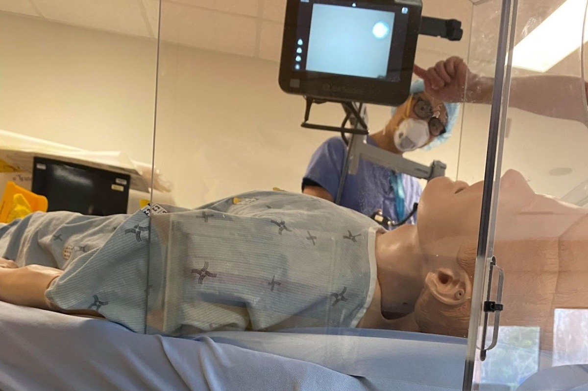 Fundraiser by COVID Box Volunteers : Intubation boxes for Frontline workers