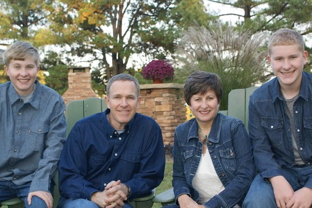 Fundraiser for Johnny Custer by Kia Fitzgerald : Help the Custers