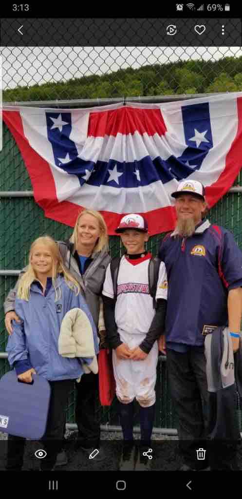 Fundraiser for Lacy Carver by Whitney Mckell : Lacy Carver and Family