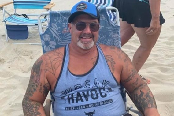 Fundraiser for Desiree Hicks by Thomas Hicks : The Family of Robert ...