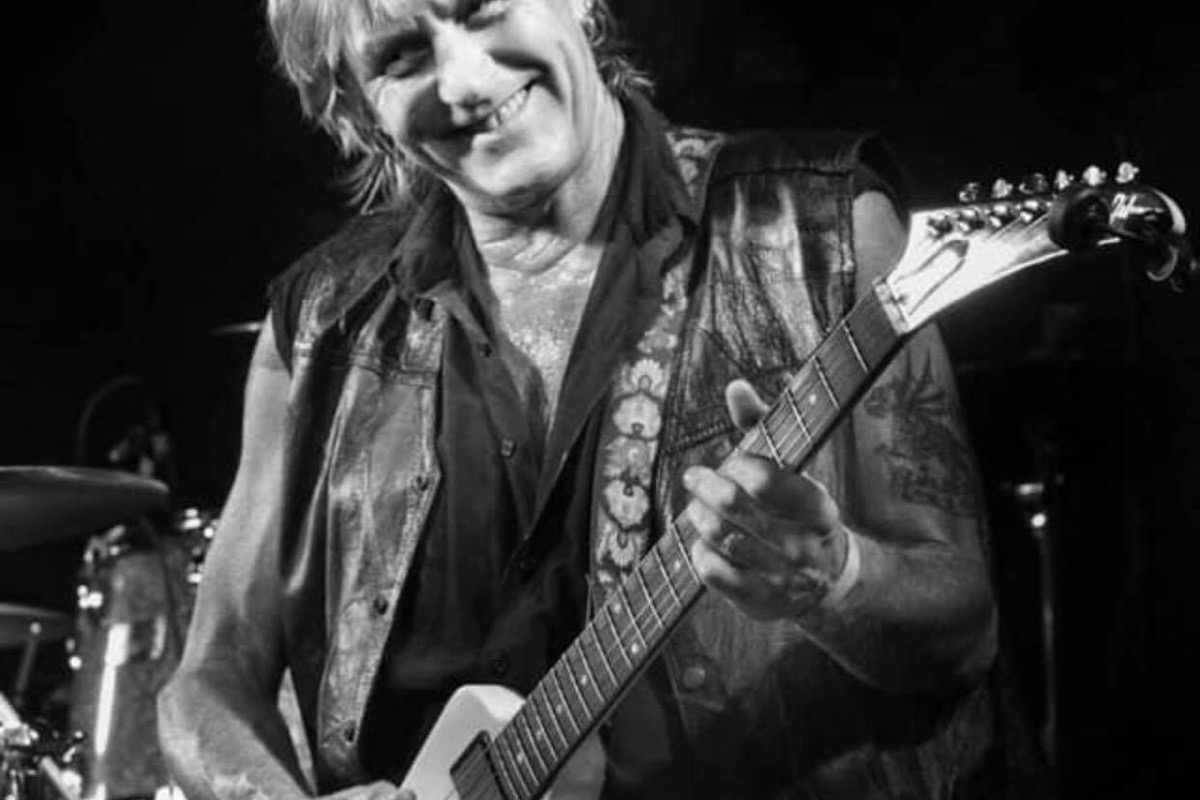 Fundraiser by Steven Johnson : Paul Tonka Chapman