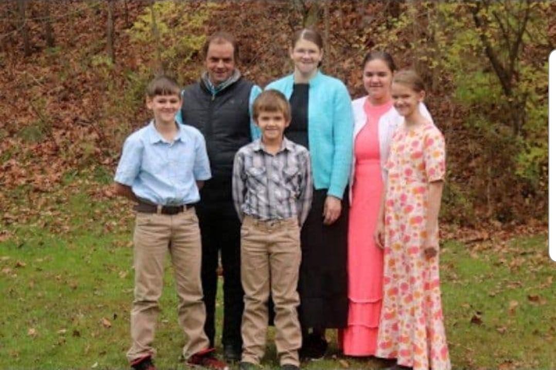 Fundraiser by Aaron Hershberger : Lena Yoder & Family