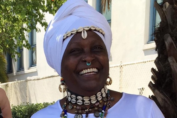 Fundraiser by Jordan Vilchez : A Car for Deb