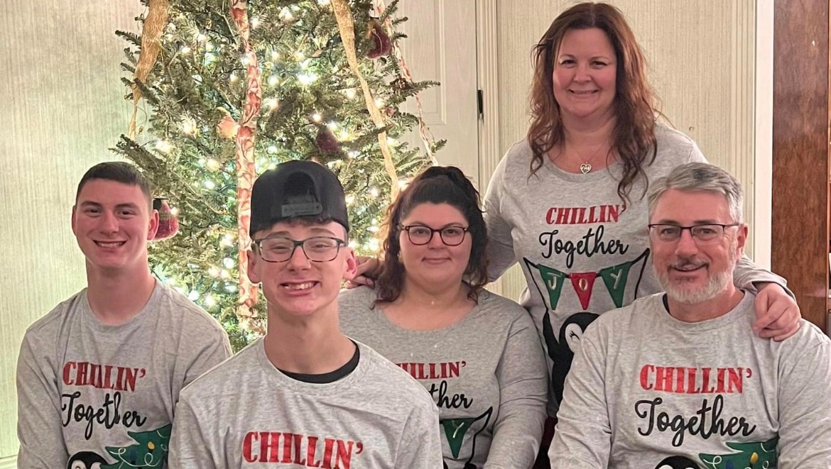 Fundraiser by Sarah Myers : The Dismuke Family