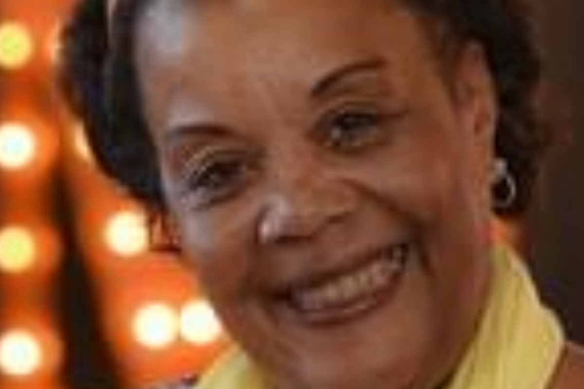 Fundraiser for Floyd Bell by Lysa Lewin : Help Karen get back on her feet