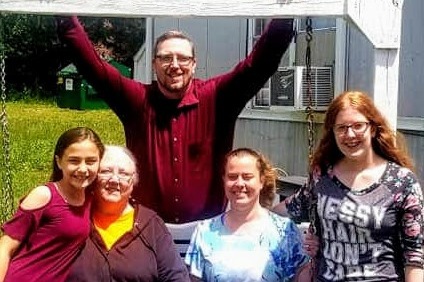 Campagne de sociofinancement organisée par Christina Tuttle : A familys ...