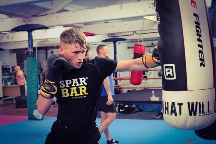 Fundraiser for Naz Jalil by Sophie Middleton : Support Eastburn Boxing Club