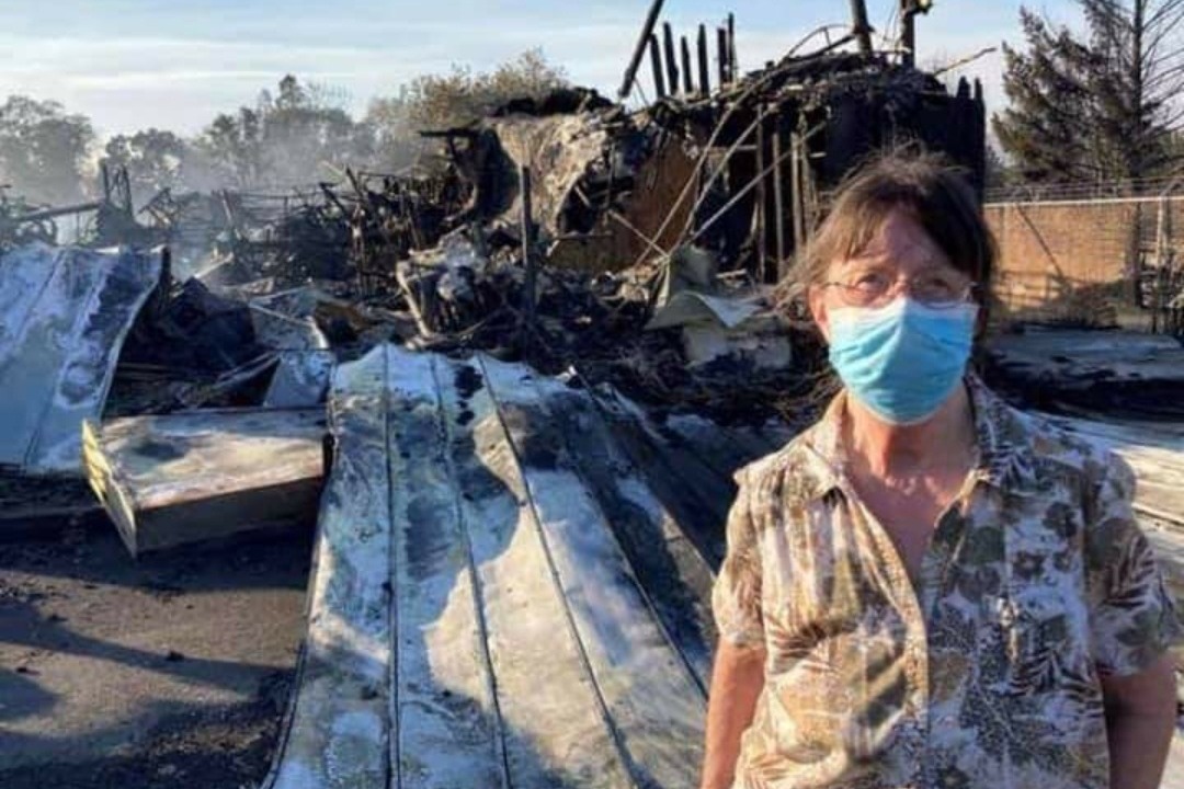 Fundraiser by Julee Jones-Lukens : Mimi lost her home to fire, had no ...
